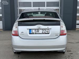 Grey Toyota Prius 2008 in Panevezys, with an engine capacity of 1.50 L and mileage of 362 thousand km for 2650 €, photo 8 on AUTOMOTO.COM.LV