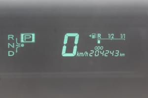 Grey Toyota Prius 2008 in Riga, with an engine capacity of 1.50 L and mileage of 204 thousand km for 4500 €, photo 10 on AUTOMOTO.COM.LV
