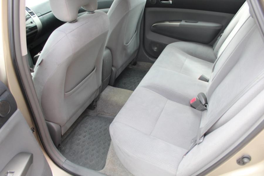 Grey Toyota Prius 2008 in Riga, with an engine capacity of 1.50 L and mileage of 204 thousand km for 4500 €, photo 13 on AUTOMOTO.COM.LV