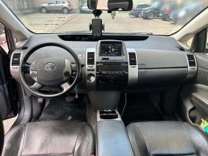 Pelēks Toyota Prius 2008 Viļņa, ar dzinēja tilpumu 1.50 L un nobraukumu 272 tūkst. km par 1750 €, foto 4 vietnē AUTOMOTO.COM.LV