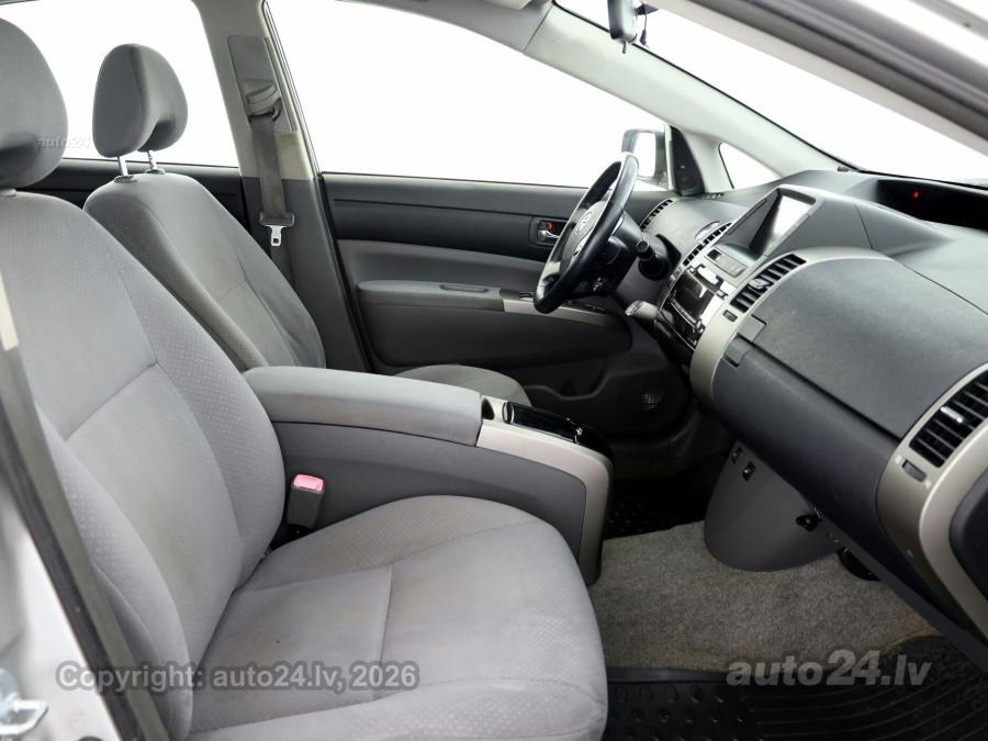 Серый Тойота Приус 2008 в Таллин, объемом двигателя 1.50 л и пробегом 325 тыс. км за 1799 €, фото 7 на AUTOMOTO.COM.LV