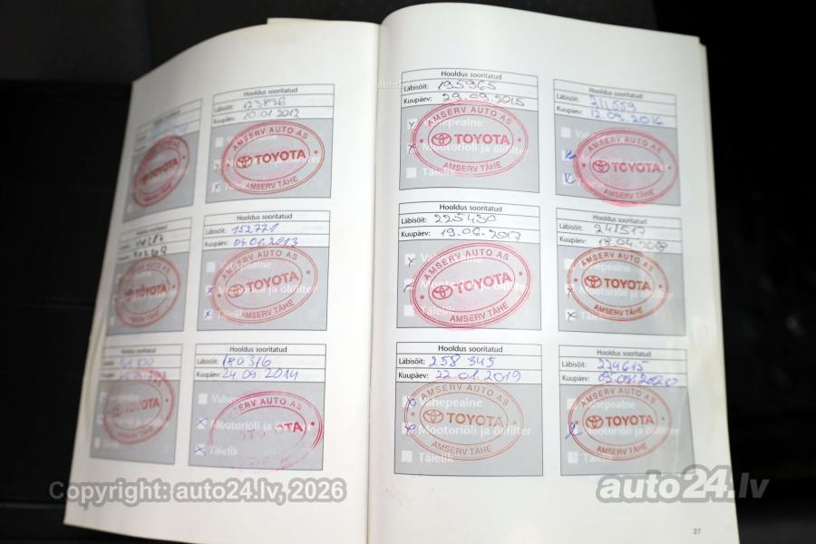 Серый Тойота Приус 2008 в Таллин, объемом двигателя 1.50 л и пробегом 325 тыс. км за 1799 €, фото 9 на AUTOMOTO.COM.LV