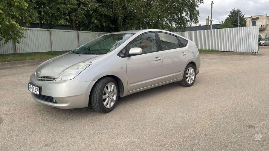 Pelēks Toyota Prius 2008 Marijampole, ar dzinēja tilpumu 1.50 L un nobraukumu 280 tūkst. km par 3550 €, foto 6 vietnē AUTOMOTO.COM.LV