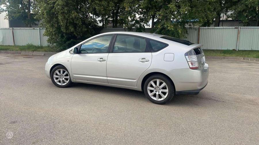 Pelēks Toyota Prius 2008 Marijampole, ar dzinēja tilpumu 1.50 L un nobraukumu 280 tūkst. km par 3550 €, foto 7 vietnē AUTOMOTO.COM.LV
