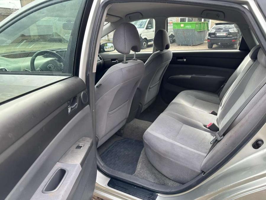 Pelēks Toyota Prius 2008 Marijampole, ar dzinēja tilpumu 1.50 L un nobraukumu 280 tūkst. km par 3550 €, foto 12 vietnē AUTOMOTO.COM.LV