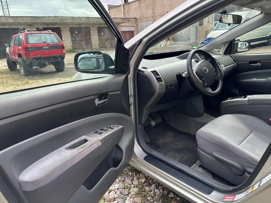 Pelēks Toyota Prius 2008 Marijampole, ar dzinēja tilpumu 1.50 L un nobraukumu 280 tūkst. km par 3550 €, foto 14 vietnē AUTOMOTO.COM.LV