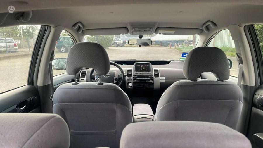 Pelēks Toyota Prius 2008 Marijampole, ar dzinēja tilpumu 1.50 L un nobraukumu 280 tūkst. km par 3550 €, foto 16 vietnē AUTOMOTO.COM.LV