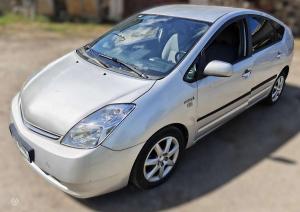 Pelēks Toyota Prius 2008 Panevēža, ar dzinēja tilpumu 0.00 L un nobraukumu 203 tūkst. km par 3100 €, foto  vietnē AUTOMOTO.COM.LV