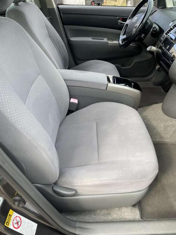 Pelēks Toyota Prius 2008 Viļņa, ar dzinēja tilpumu 1.50 L un nobraukumu 217 tūkst. km par 4250 €, foto 7 vietnē AUTOMOTO.COM.LV