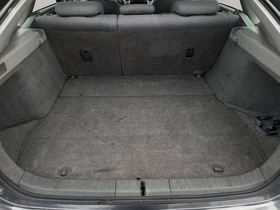 Grey Toyota Prius 2008 in Vilnius, with an engine capacity of 1.50 L and mileage of 331 thousand km for 4999 €, photo 11 on AUTOMOTO.COM.LV