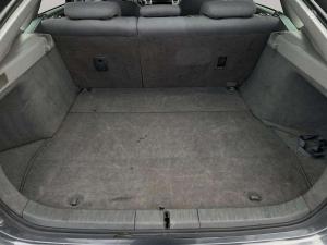 Grey Toyota Prius 2008 in Vilnius, with an engine capacity of 1.50 L and mileage of 331 thousand km for 4999 €, photo 11 on AUTOMOTO.COM.LV