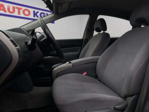 Grey Toyota Prius 2008 in Vilnius, with an engine capacity of 1.50 L and mileage of 331 thousand km for 4999 €, photo 16 on AUTOMOTO.COM.LV