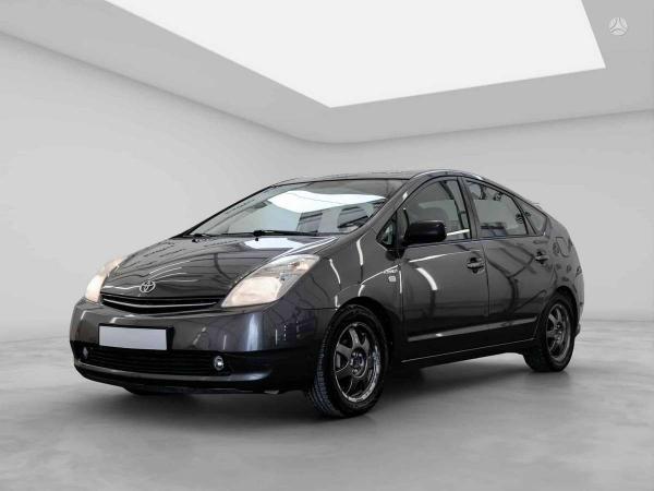 Тойота Приус 2008 в Каунас на AUTOMOTO.COM.LV Серый Тойота Приус 2008 в Каунас, объемом двигателя 1.50 л и пробегом 299 тыс. км за 5790 €, фото 1 на AUTOMOTO.COM.LV