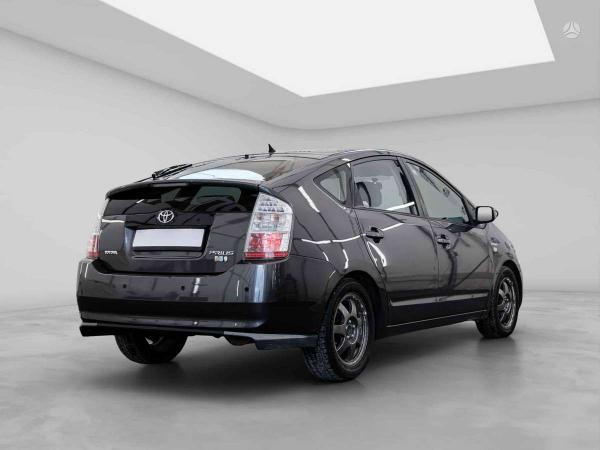 Тойота Приус 2008 в Каунас на AUTOMOTO.COM.LV Серый Тойота Приус 2008 в Каунас, объемом двигателя 1.50 л и пробегом 299 тыс. км за 5790 €, фото 4 на AUTOMOTO.COM.LV
