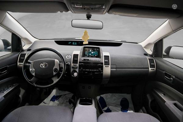 Тойота Приус 2008 в Каунас на AUTOMOTO.COM.LV Серый Тойота Приус 2008 в Каунас, объемом двигателя 1.50 л и пробегом 299 тыс. км за 5790 €, фото 10 на AUTOMOTO.COM.LV