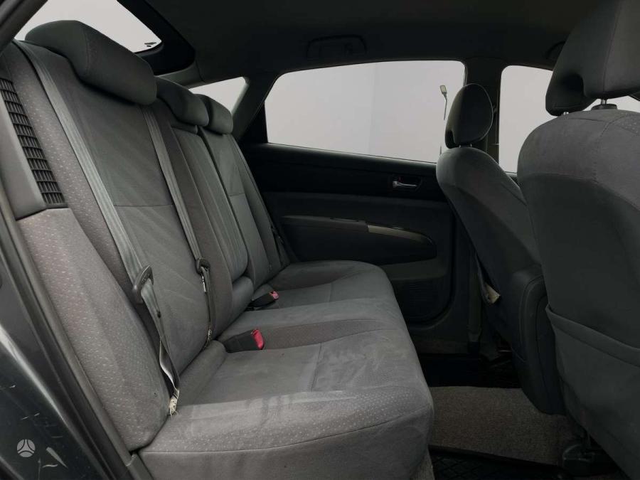 Grey Toyota Prius 2008 in Vilnius, with an engine capacity of 1.50 L and mileage of 331 thousand km for 4999 €, photo 10 on AUTOMOTO.COM.LV