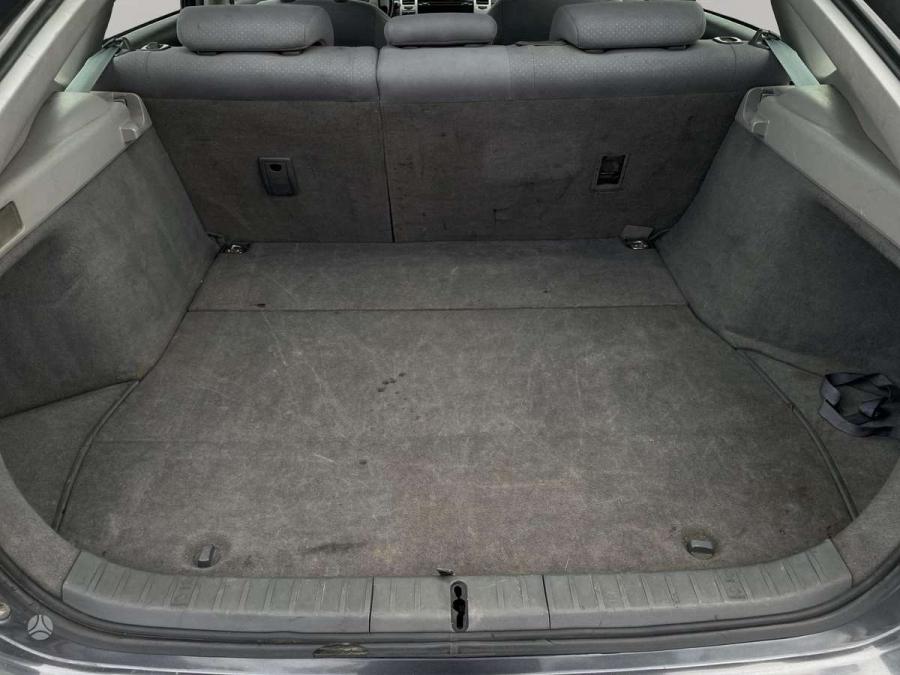 Grey Toyota Prius 2008 in Vilnius, with an engine capacity of 1.50 L and mileage of 331 thousand km for 4999 €, photo 11 on AUTOMOTO.COM.LV