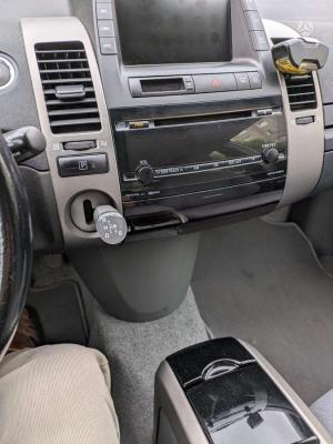 Grey Toyota Prius 2008 in Vilnius, with an engine capacity of 1.50 L and mileage of 214 thousand km for 5500 €, photo 12 on AUTOMOTO.COM.LV