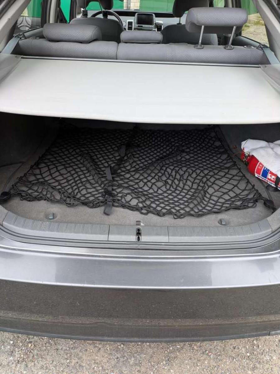 Grey Toyota Prius 2008 in Vilnius, with an engine capacity of 1.50 L and mileage of 214 thousand km for 5500 €, photo 17 on AUTOMOTO.COM.LV