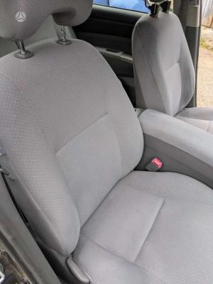 Grey Toyota Prius 2008 in Vilnius, with an engine capacity of 1.50 L and mileage of 214 thousand km for 5500 €, photo 20 on AUTOMOTO.COM.LV