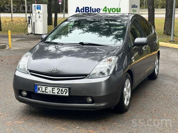 Pelēks Toyota Prius 2008 Rīga, ar dzinēja tilpumu 1.50 L un nobraukumu 340 tūkst. km par 3990 €, foto 6 vietnē AUTOMOTO.COM.LV