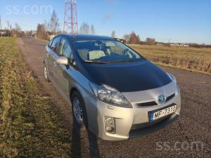 Grey Toyota Prius 2009 in Riga, with an engine capacity of 1.80 L and mileage of 260 thousand km for 7200 €, photo  on AUTOMOTO.COM.LV