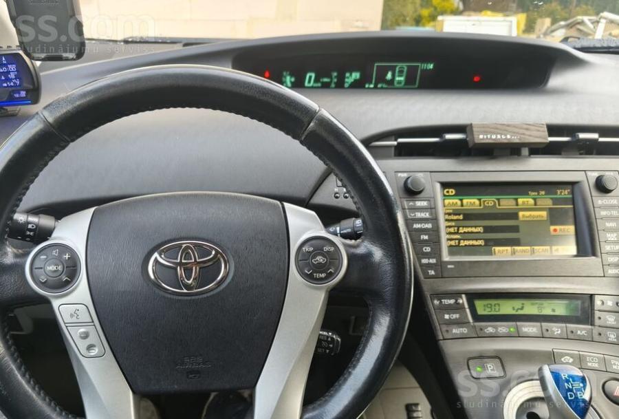 Pelēks Toyota Prius 2009 Rīga, ar dzinēja tilpumu 1.80 L un nobraukumu 260 tūkst. km par 7200 €, foto 8 vietnē AUTOMOTO.COM.LV