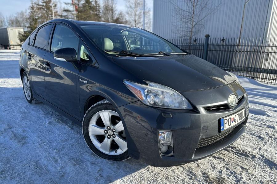 Pelēks Toyota Prius 2009 Marijampole, ar dzinēja tilpumu 1.80 L un nobraukumu 260 tūkst. km par 5399 €, foto 1 vietnē AUTOMOTO.COM.LV