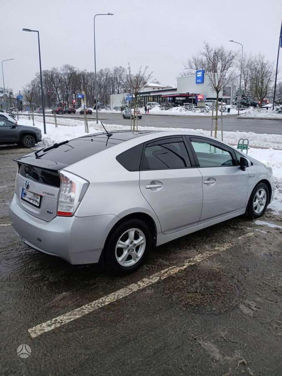 Серый Тойота Приус 2009 в Вильнюс, объемом двигателя 1.80 л и пробегом 273 тыс. км за 6100 €, фото 3 на AUTOMOTO.COM.LV