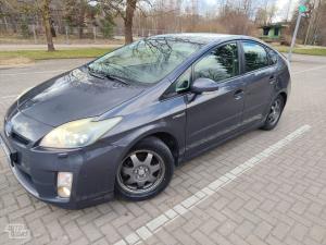 Pelēks Toyota Prius 2009 Trakai, ar dzinēja tilpumu 1.80 L un nobraukumu 600 tūkst. km par 4850 €, foto  vietnē AUTOMOTO.COM.LV