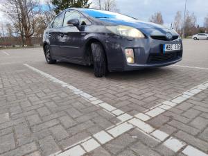 Pelēks Toyota Prius 2009 Trakai, ar dzinēja tilpumu 1.80 L un nobraukumu 600 tūkst. km par 4850 €, foto 8 vietnē AUTOMOTO.COM.LV