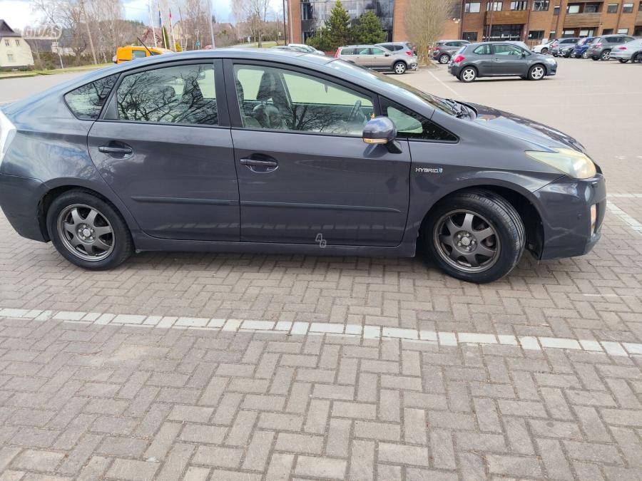 Pelēks Toyota Prius 2009 Trakai, ar dzinēja tilpumu 1.80 L un nobraukumu 600 tūkst. km par 4850 €, foto 10 vietnē AUTOMOTO.COM.LV