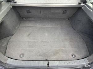 Pelēks Toyota Prius 2009 Viļņa, ar dzinēja tilpumu 1.50 L un nobraukumu 500 tūkst. km par 3550 €, foto 12 vietnē AUTOMOTO.COM.LV