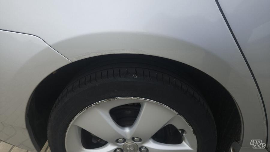 Grey Toyota Prius 2009 in Vilnius, with an engine capacity of 1.80 L and mileage of 295 thousand km for 5799 €, photo 20 on AUTOMOTO.COM.LV