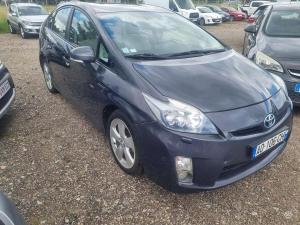 Grey Toyota Prius 2009 in Utena, with an engine capacity of 0.00 L and mileage of 226 thousand km for 4900 €, photo 3 on AUTOMOTO.COM.LV