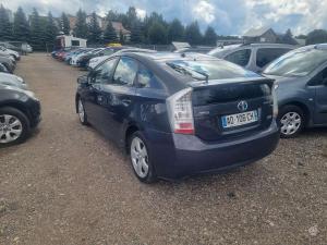 Grey Toyota Prius 2009 in Utena, with an engine capacity of 0.00 L and mileage of 226 thousand km for 4900 €, photo 4 on AUTOMOTO.COM.LV