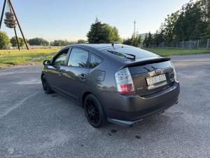 Pelēks Toyota Prius 2009 Kauņa, ar dzinēja tilpumu 1.50 L un nobraukumu 289 tūkst. km par 3690 €, foto 8 vietnē AUTOMOTO.COM.LV