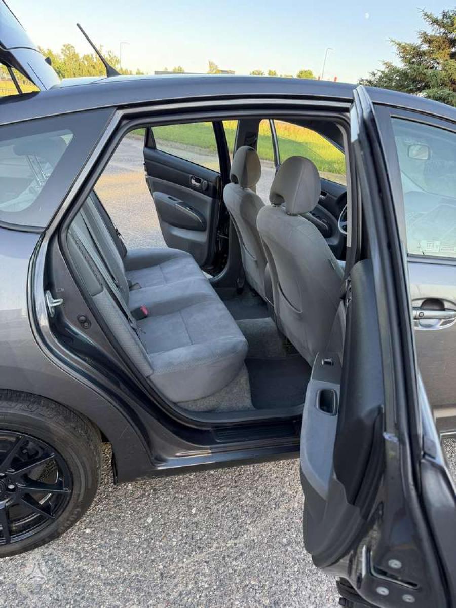 Pelēks Toyota Prius 2009 Kauņa, ar dzinēja tilpumu 1.50 L un nobraukumu 289 tūkst. km par 3690 €, foto 13 vietnē AUTOMOTO.COM.LV