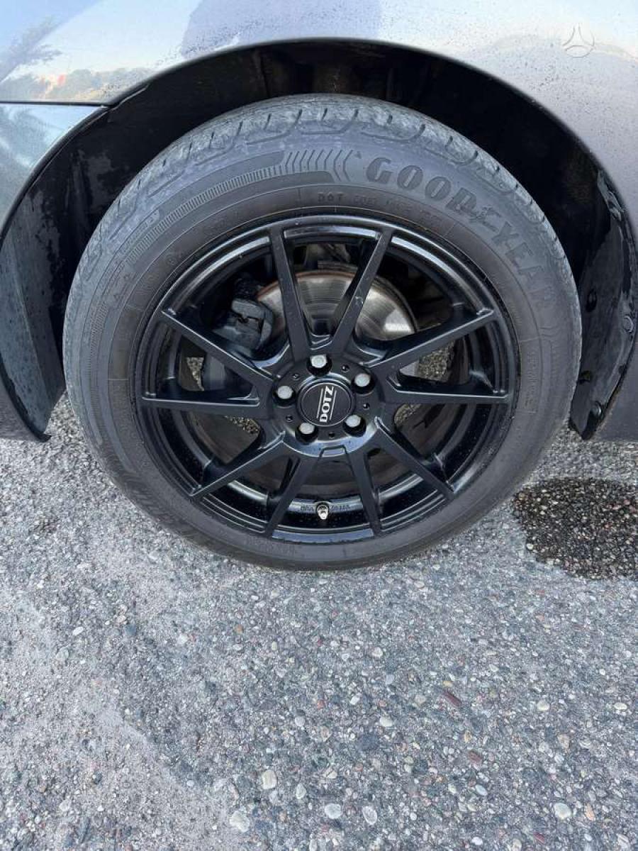 Pelēks Toyota Prius 2009 Kauņa, ar dzinēja tilpumu 1.50 L un nobraukumu 289 tūkst. km par 3690 €, foto 20 vietnē AUTOMOTO.COM.LV