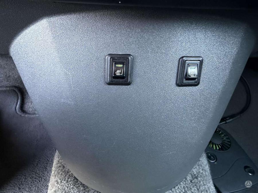 Pelēks Toyota Prius 2009 Kauņa, ar dzinēja tilpumu 1.50 L un nobraukumu 289 tūkst. km par 3690 €, foto 22 vietnē AUTOMOTO.COM.LV