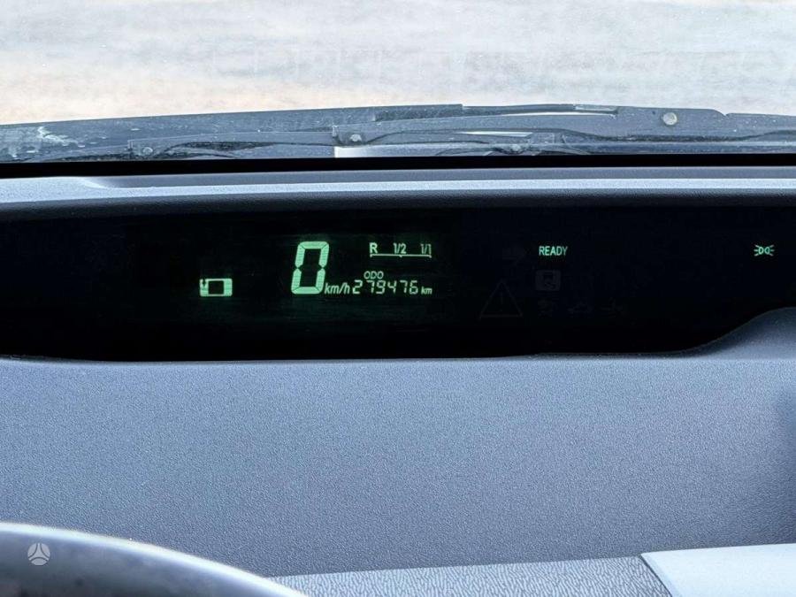 Pelēks Toyota Prius 2009 Kauņa, ar dzinēja tilpumu 1.50 L un nobraukumu 289 tūkst. km par 3690 €, foto 23 vietnē AUTOMOTO.COM.LV