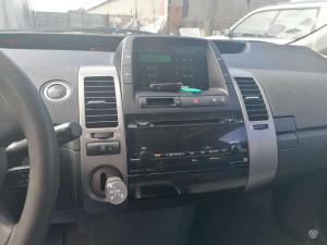 Pelēks Toyota Prius 2009 Tauragė, ar dzinēja tilpumu 1.50 L un nobraukumu 268 tūkst. km par 4700 €, foto 9 vietnē AUTOMOTO.COM.LV