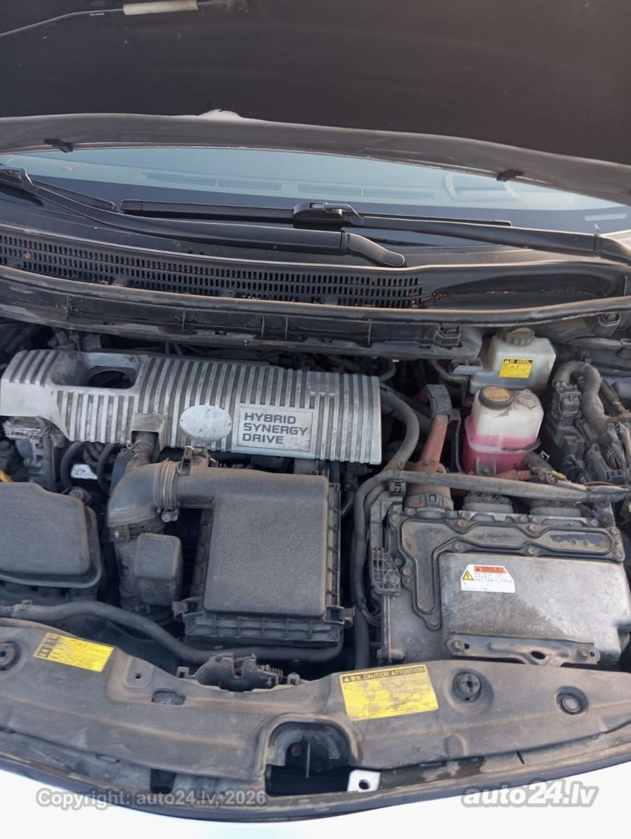 Pelēks Toyota Prius 2009 Rīga, ar dzinēja tilpumu 1.80 L un nobraukumu 340 tūkst. km par 5700 €, foto 10 vietnē AUTOMOTO.COM.LV