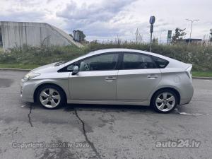 Pelēks Toyota Prius 2009 Tallina, ar dzinēja tilpumu 1.80 L un nobraukumu 350 tūkst. km par 4500 €, foto  vietnē AUTOMOTO.COM.LV