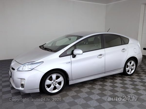 Серый Тойота Приус 2009 в Таллин, объемом двигателя 1.80 л и пробегом 287 тыс. км за 3499 €, фото 3 на AUTOMOTO.COM.LV