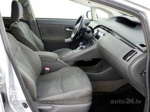 Серый Тойота Приус 2009 в Таллин, объемом двигателя 1.80 л и пробегом 287 тыс. км за 3499 €, фото 7 на AUTOMOTO.COM.LV