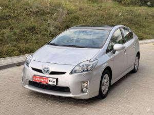 Grey Toyota Prius 2009 in Vilnius, with an engine capacity of 1.80 L and mileage of 117 thousand km for 9950 €, photo  on AUTOMOTO.COM.LV