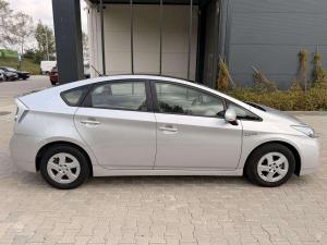 Grey Toyota Prius 2009 in Vilnius, with an engine capacity of 1.80 L and mileage of 117 thousand km for 9950 €, photo 6 on AUTOMOTO.COM.LV