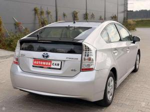 Grey Toyota Prius 2009 in Vilnius, with an engine capacity of 1.80 L and mileage of 117 thousand km for 9950 €, photo 8 on AUTOMOTO.COM.LV