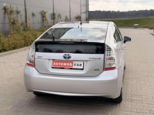 Grey Toyota Prius 2009 in Vilnius, with an engine capacity of 1.80 L and mileage of 117 thousand km for 9950 €, photo 9 on AUTOMOTO.COM.LV